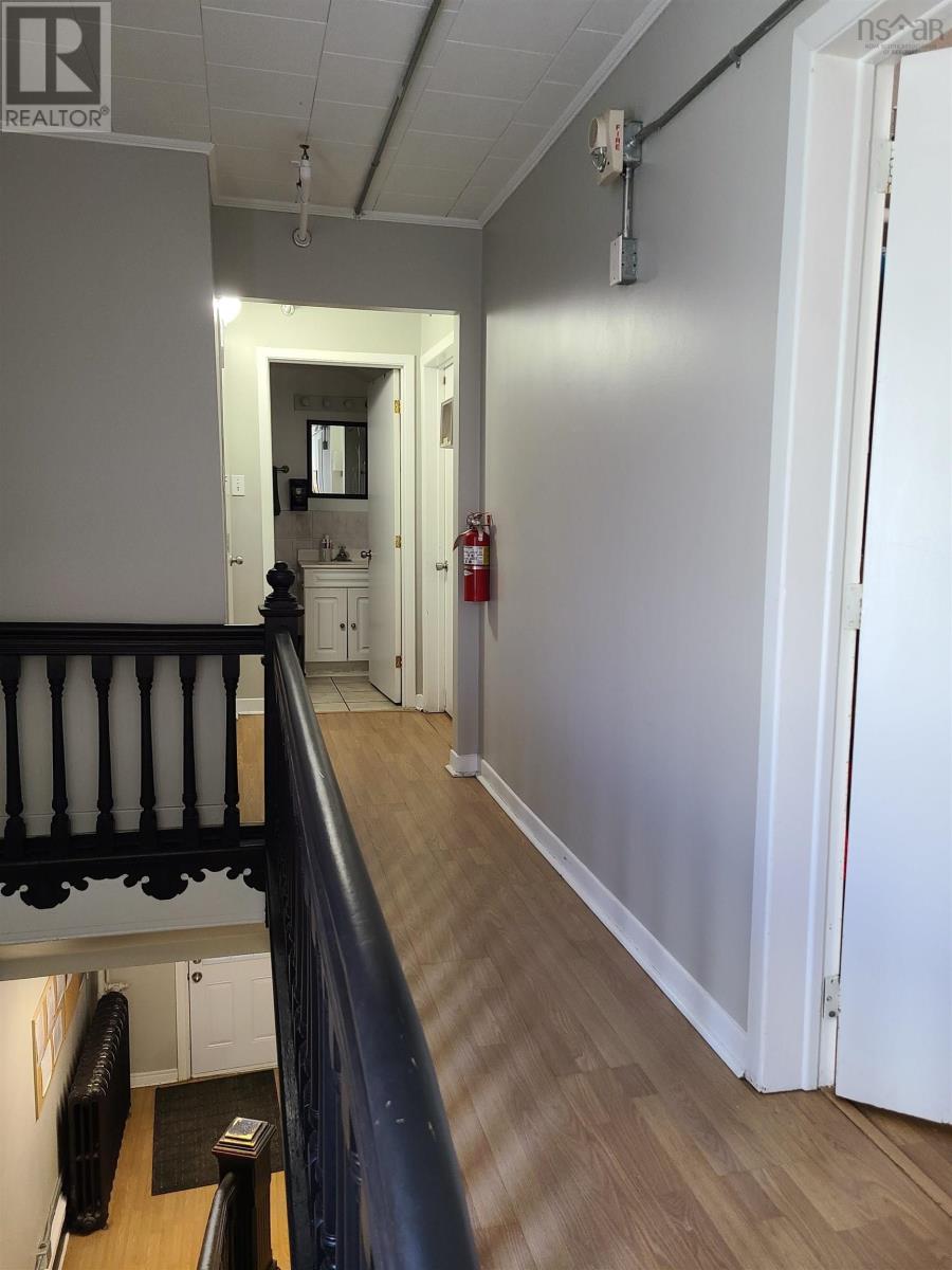 For sale: 1374 Robie Street, Halifax, Nova Scotia B3H3E2 - 202403795 ...