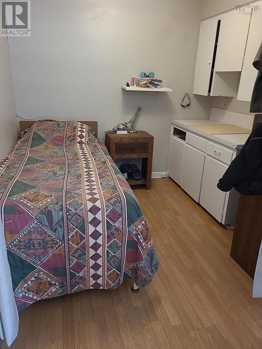 For sale: 1374 Robie Street, Halifax, Nova Scotia B3H3E2 - 202403795 ...