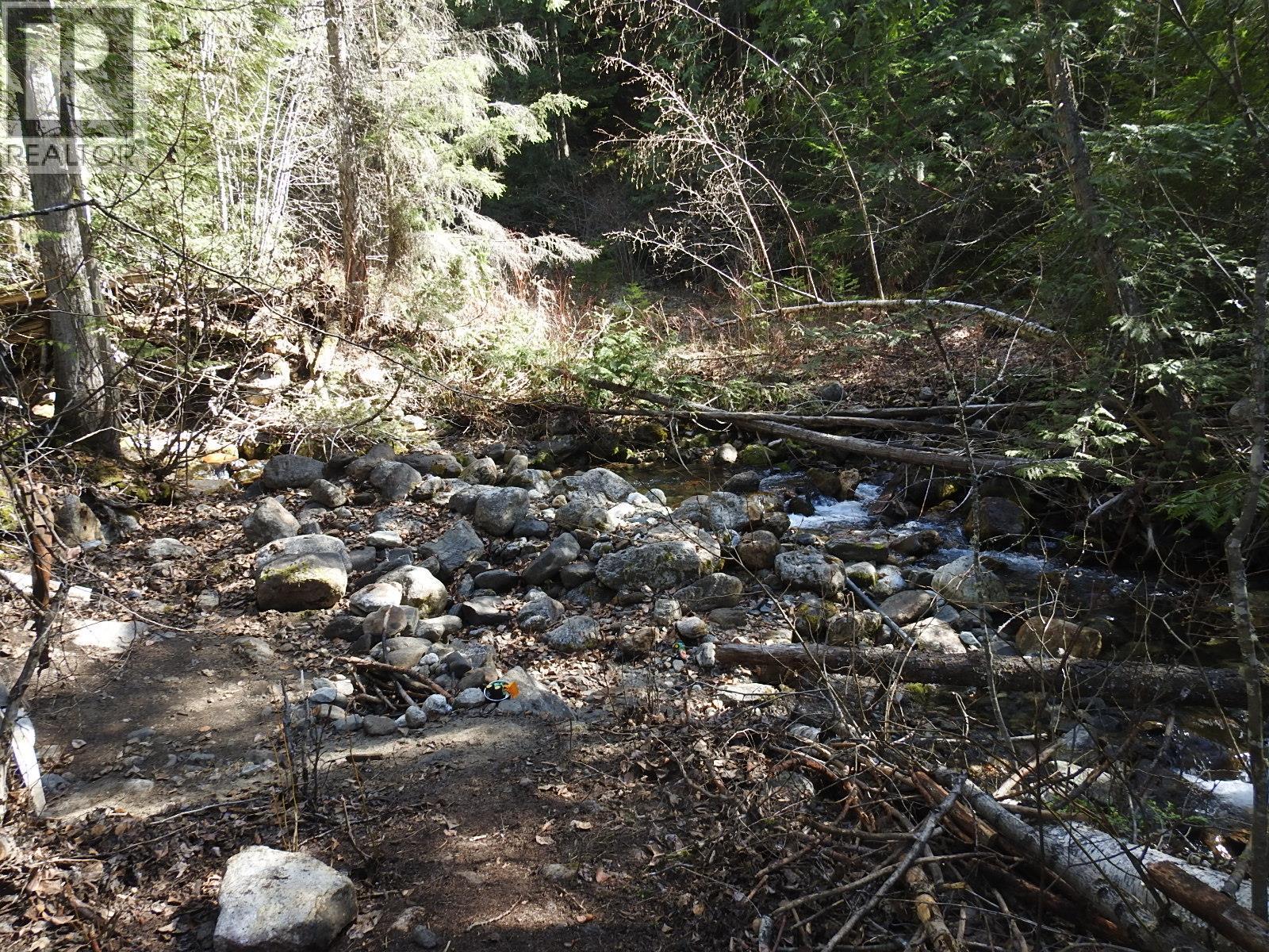 For sale: 50 East Poirier Road, Mara, British Columbia V0E2K0 ...