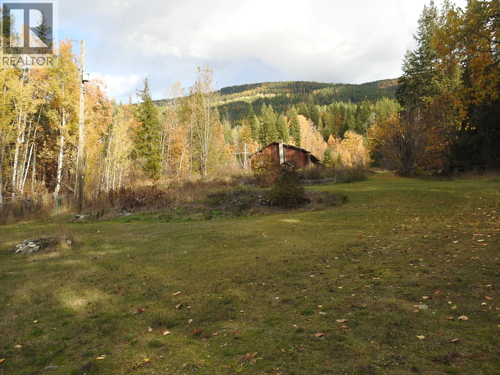 For sale: 50 East Poirier Road, Mara, British Columbia V0E2K0 ...