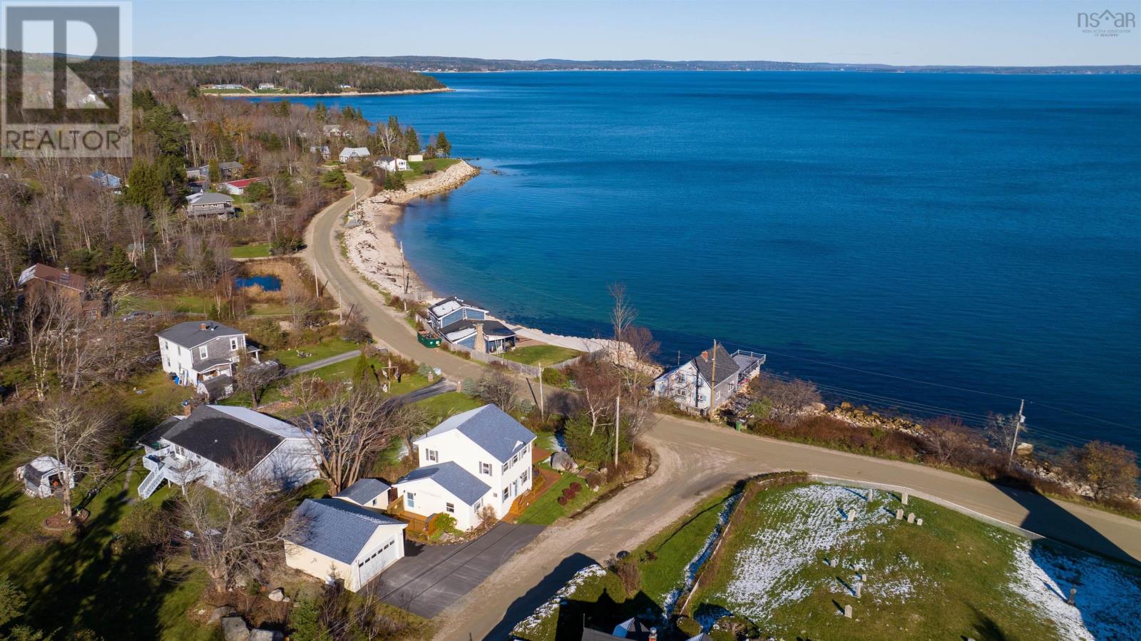 For sale: 21 Old Post Office Road, Mill Cove, Nova Scotia B0J1T0 ...