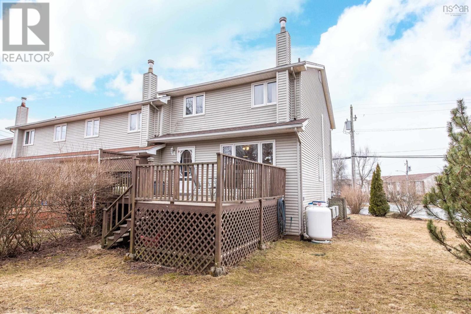 8 Russell Lake Drive, Dartmouth, Nova Scotia B2W6E7 | REALTOR.ca