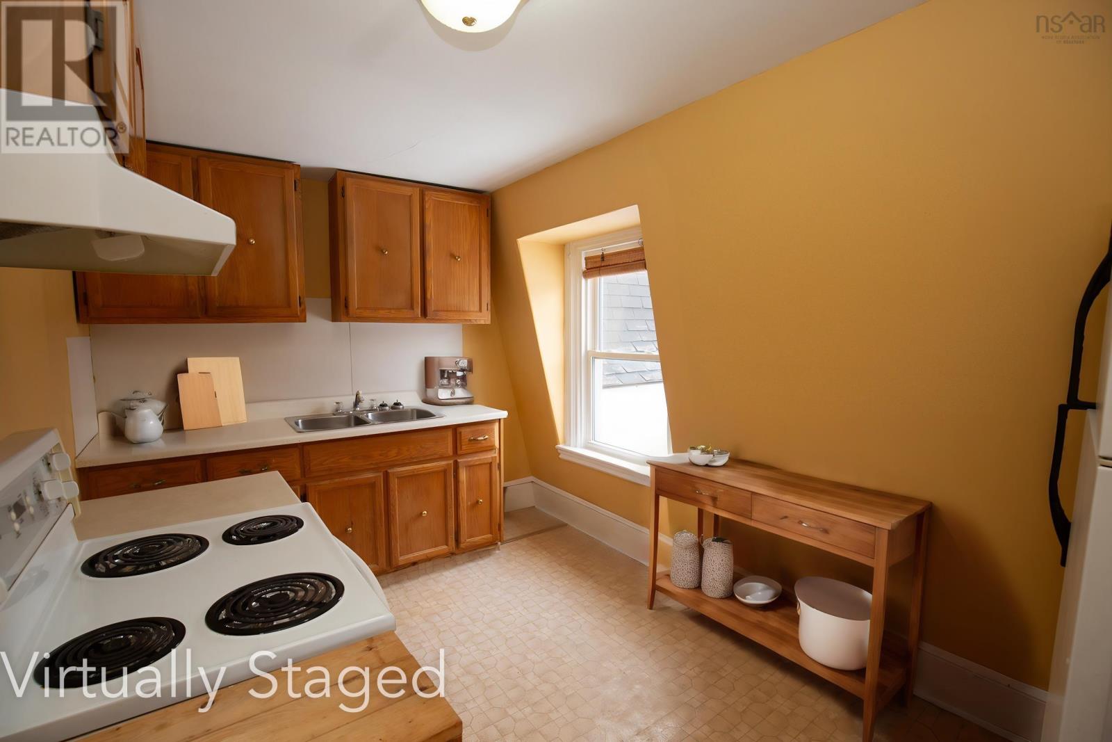 For sale: 52 DOMINION Street, Truro, Nova Scotia B2N3P1 - 202403633 ...