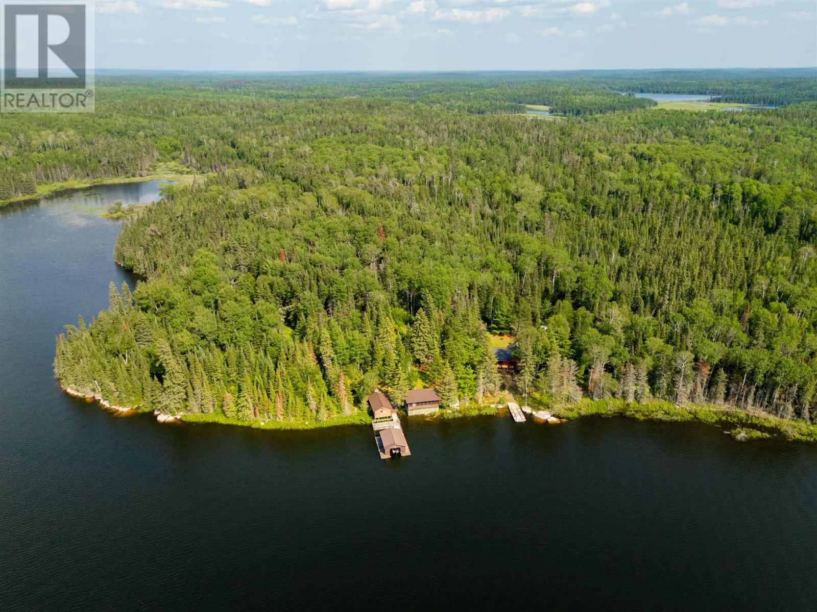 For sale: S986 Winnipeg River, Minaki, Ontario P0X1J0 - TB240805 | REALTOR.ca