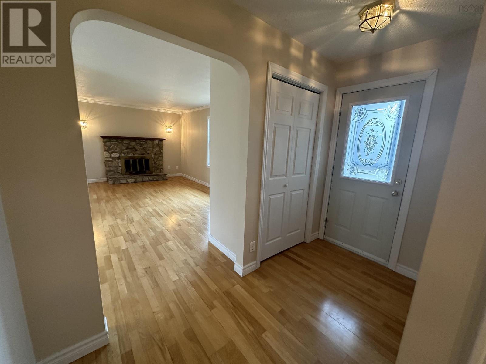 For sale: 19 Oak Crescent, Port Hawkesbury, Nova Scotia B9A3H5 ...