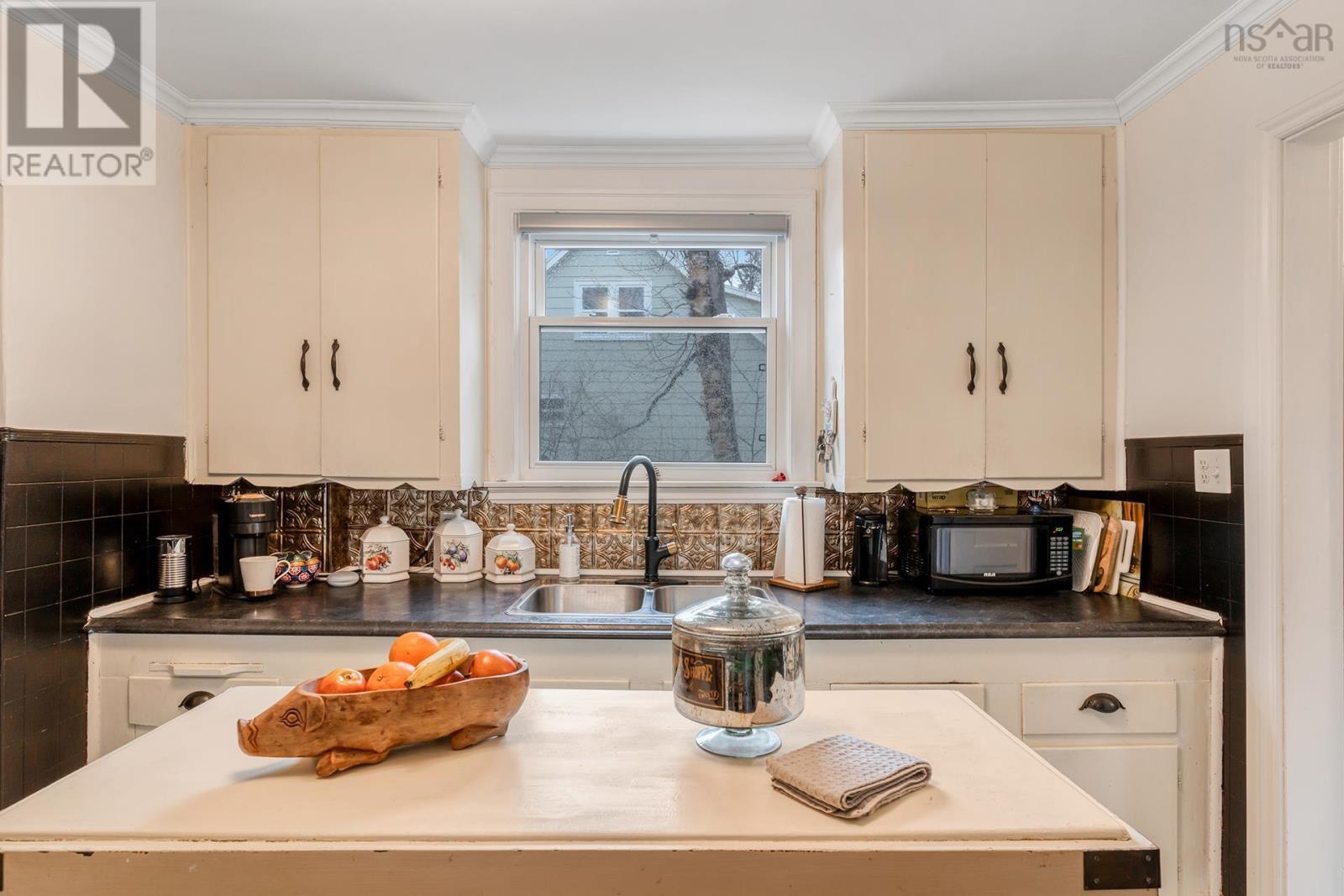 1389/91 Purcells Cove Road, Halifax, Nova Scotia B3P1B3 | REALTOR.ca