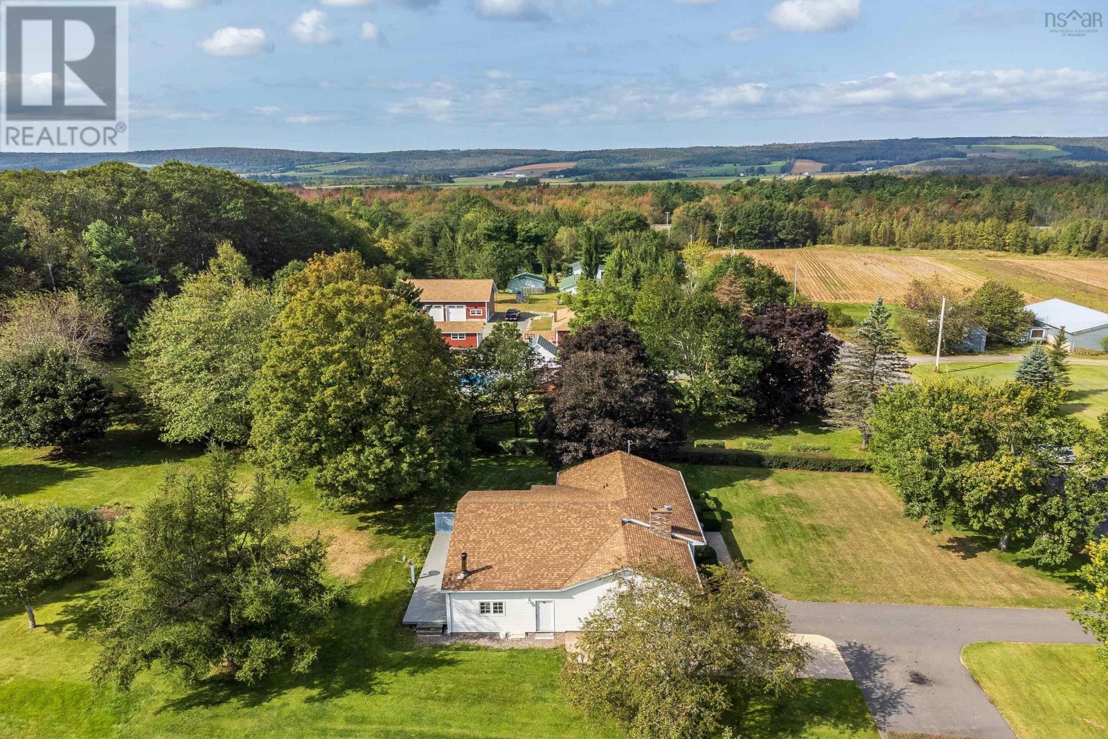 For sale: 79 Clairmont Road, East Kingston, Nova Scotia B0P1R0 ...