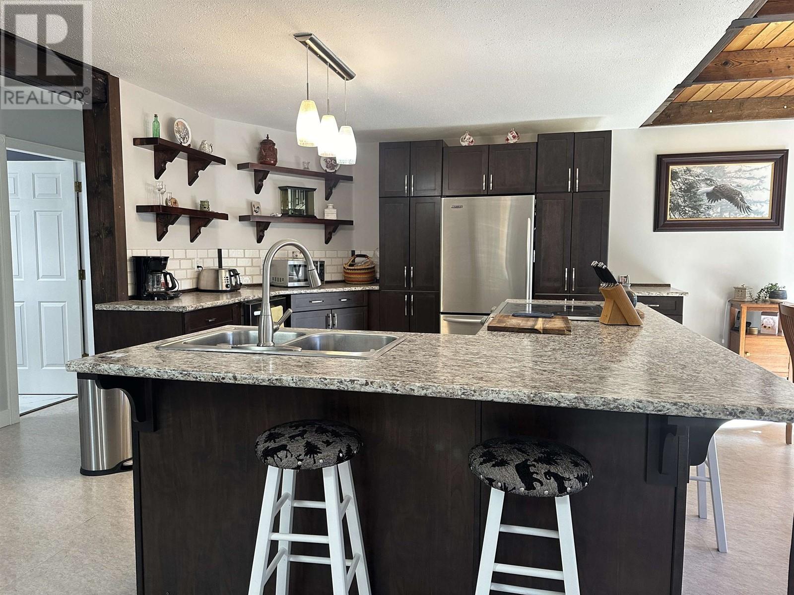 For sale: 6325 ROSETTE LAKE ROAD, Likely, British Columbia V0L1N0 - R2869640 | REALTOR.ca