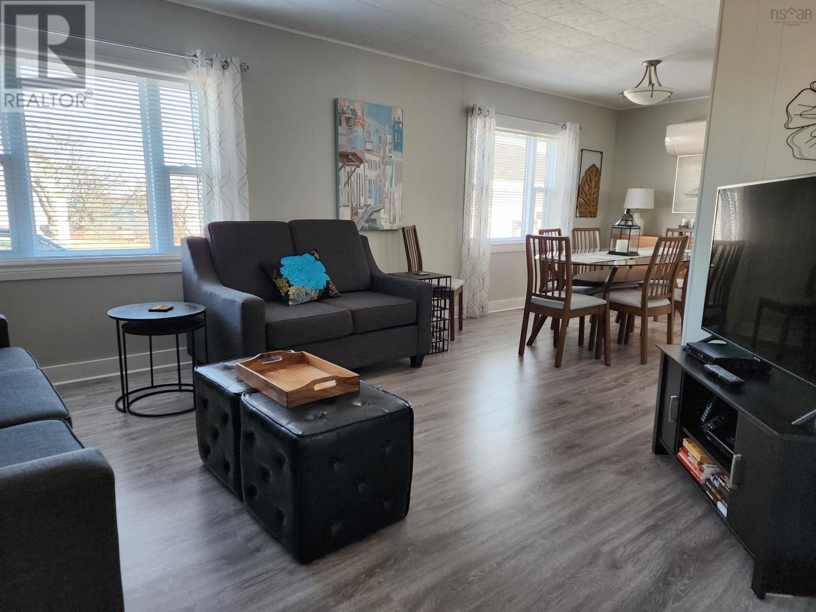 28 Hanway Street, Port Morien, Nova Scotia B1B1B8 | REALTOR.ca