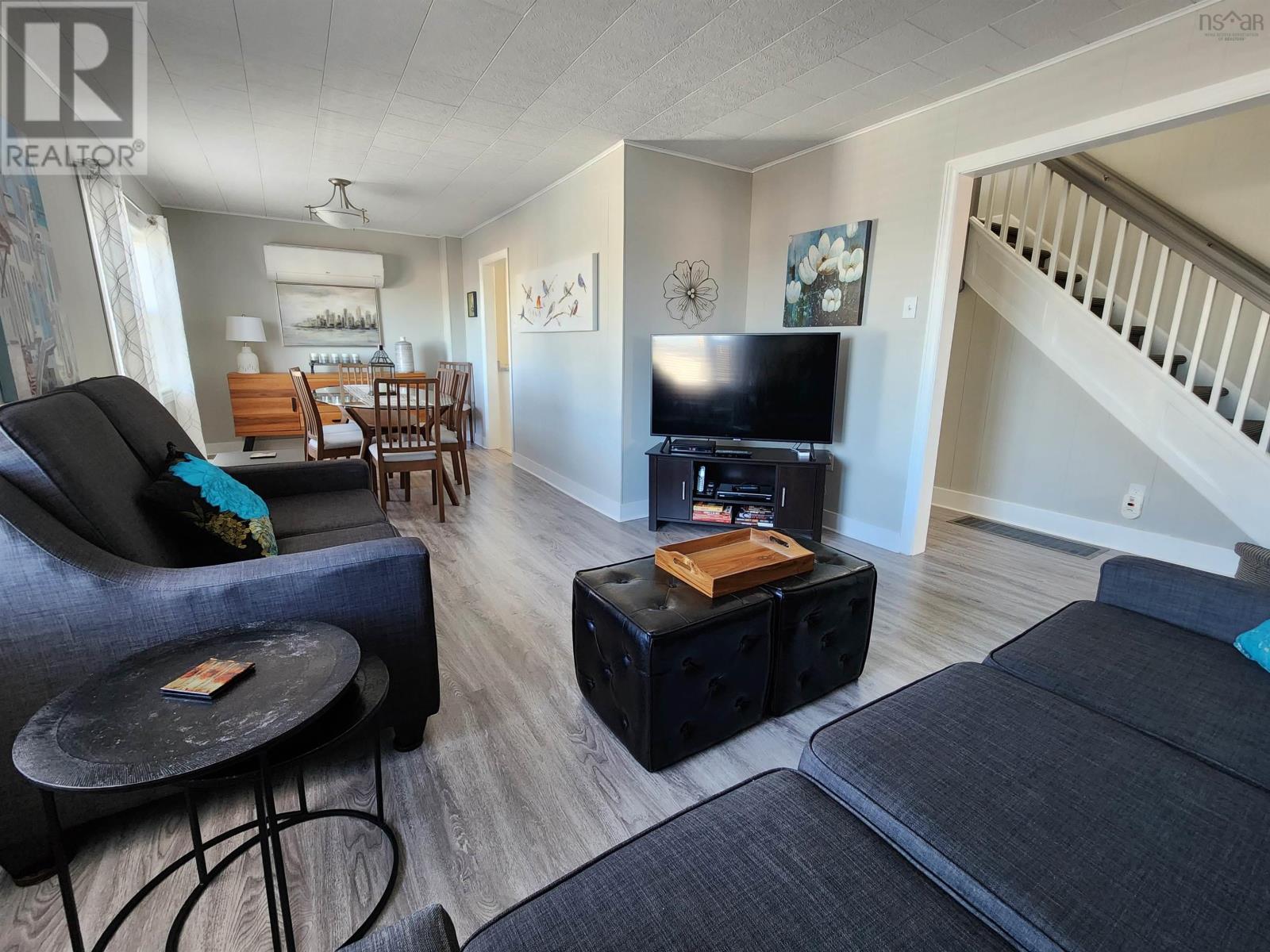 28 Hanway Street, Port Morien, Nova Scotia B1B1B8 | REALTOR.ca