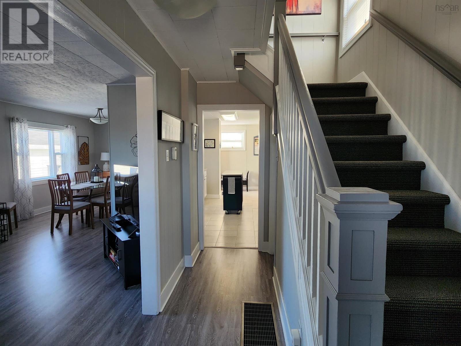 28 Hanway Street, Port Morien, Nova Scotia B1B1B8 | REALTOR.ca