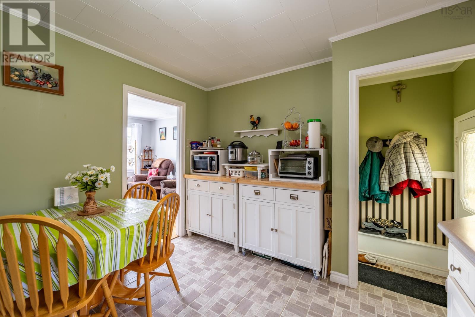 For sale: 9580 Highway 3, Arcadia, Nova Scotia B5A5J8 - 202405884 ...