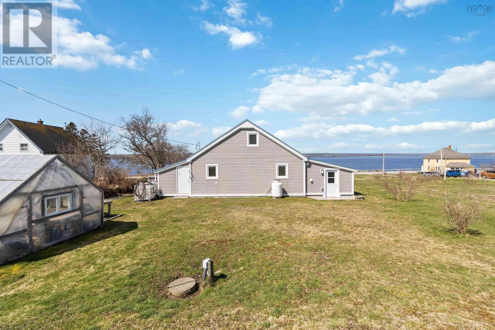 For sale: 1267 Sandy Point Road, Sandy Point, Nova Scotia B0T1W0 ...