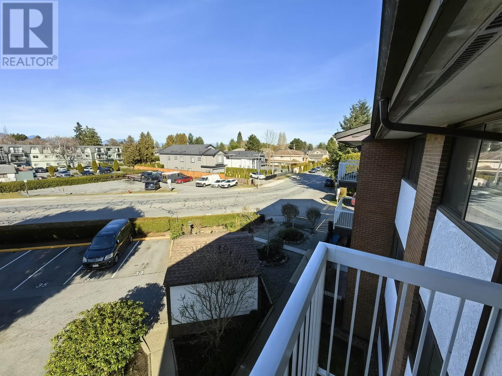 For sale: 301 8080 RYAN ROAD, Richmond, British Columbia V7A2E5 ...