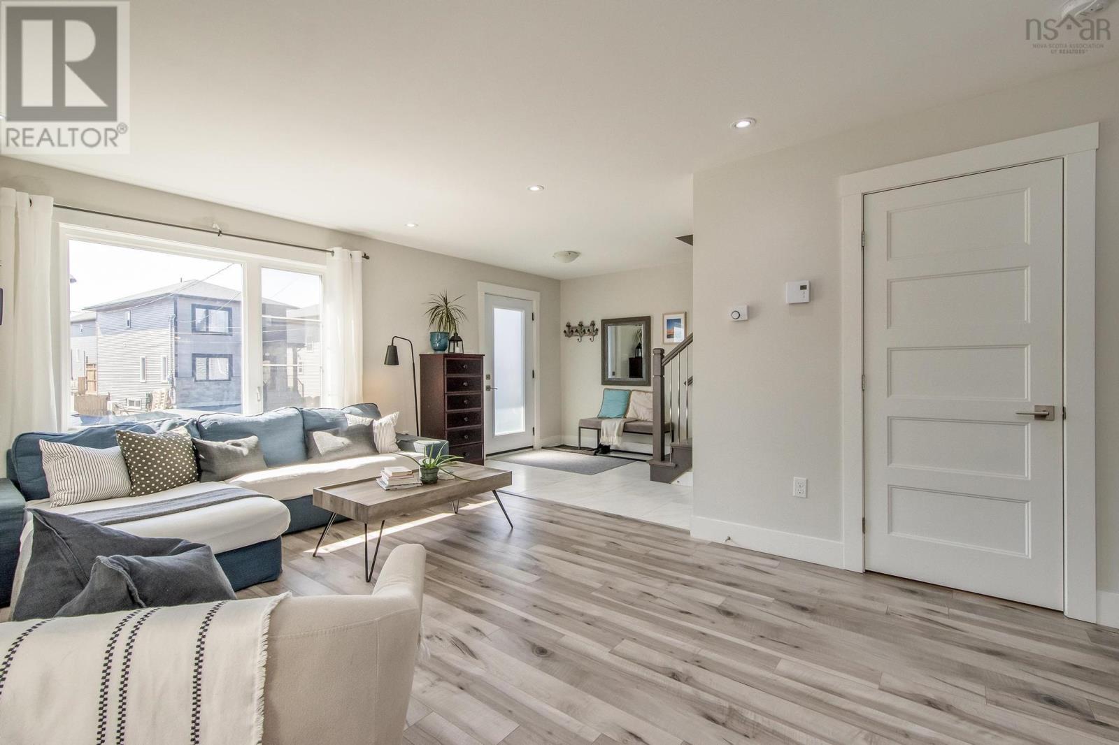 144 Titanium Crescent, Halifax, Nova Scotia B3P0G8 | REALTOR.ca