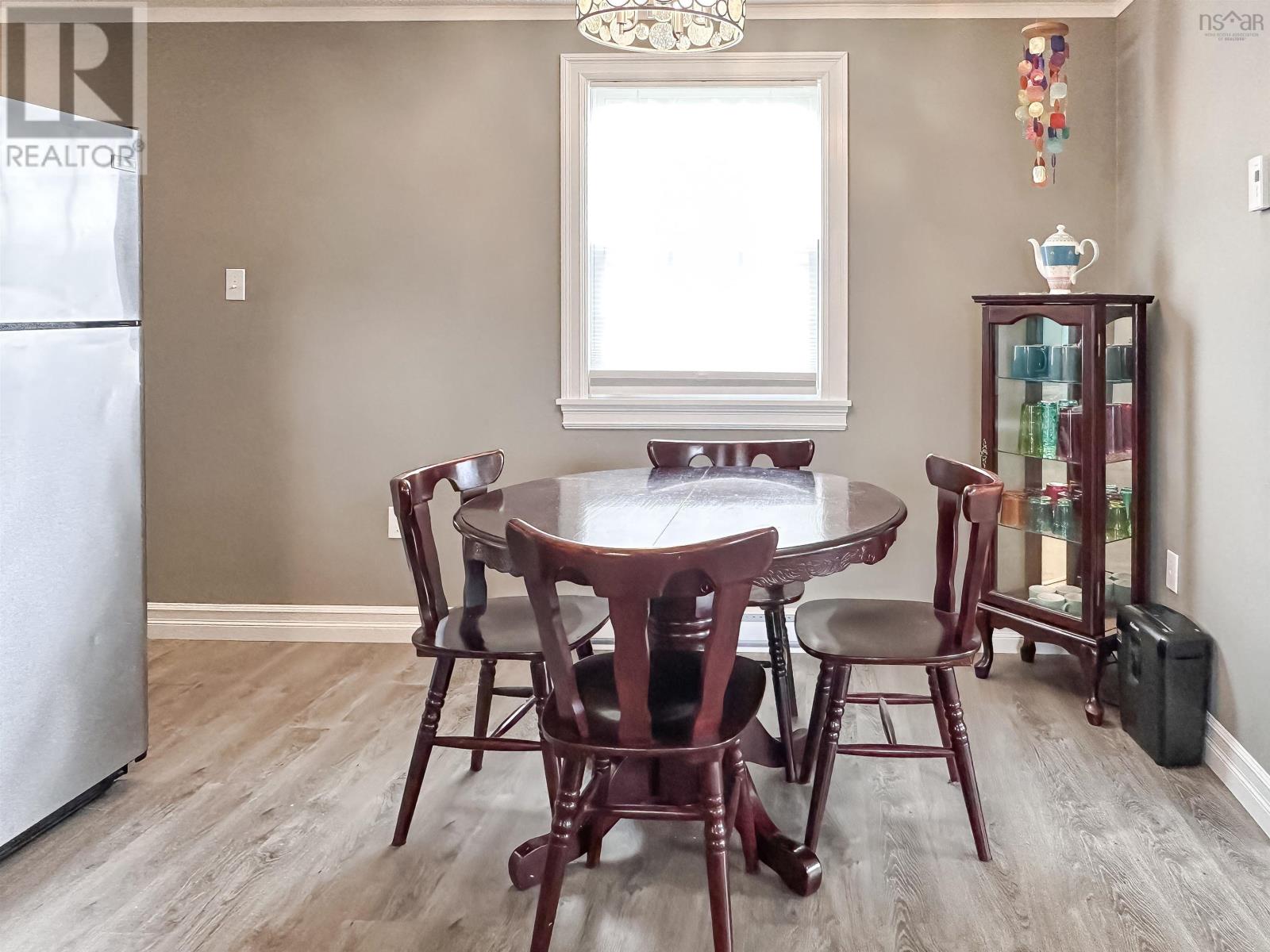 For sale: 2043 Maple Court, Coldbrook, Nova Scotia B4R1C2 - 202407580 ...