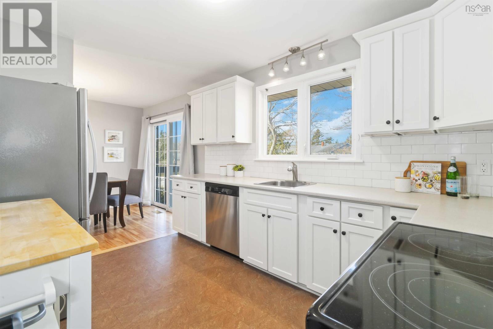 3 Wanda Lane, Dartmouth, Nova Scotia B2W3G4 | REALTOR.ca