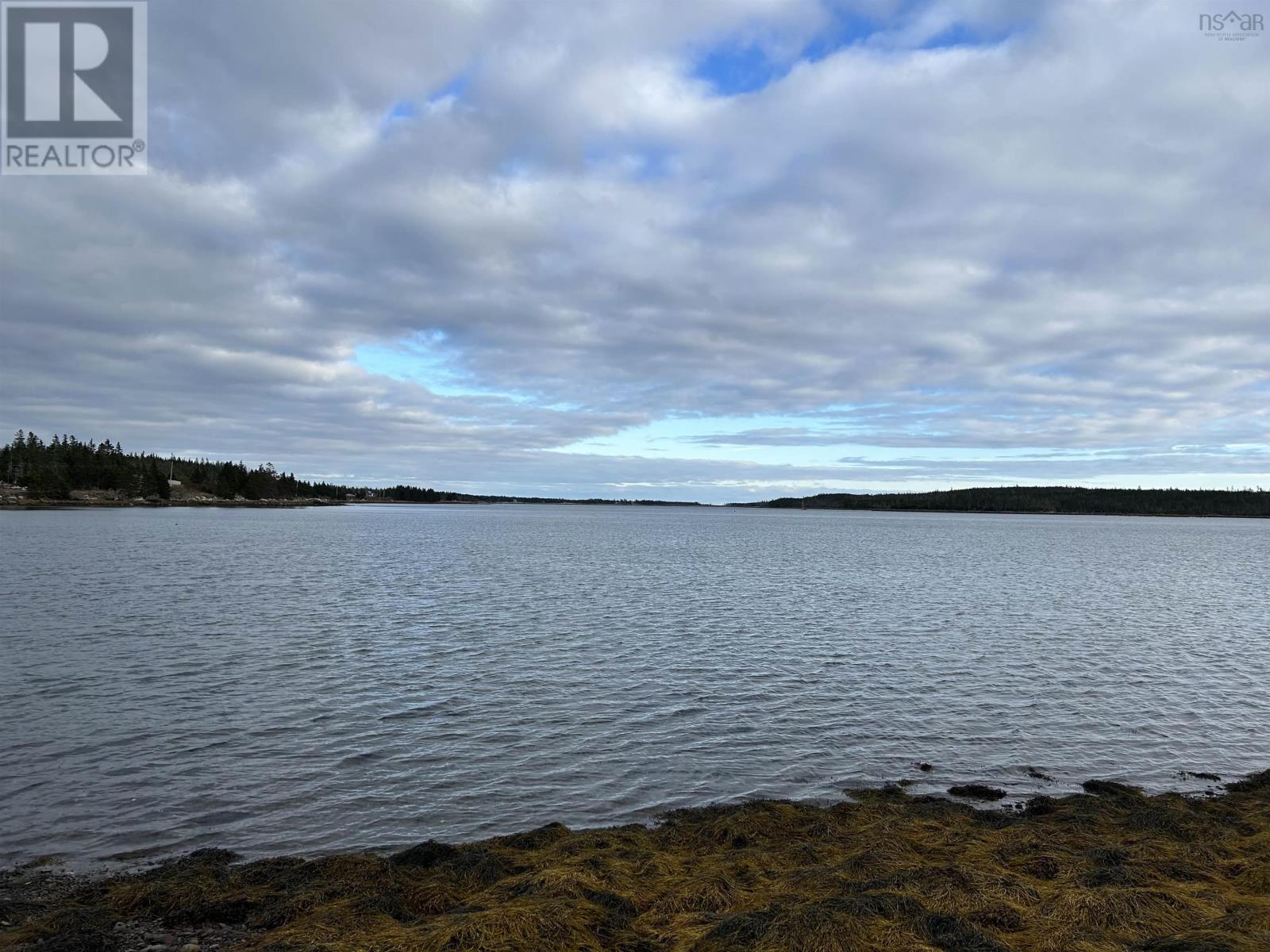 For sale: 5006 Highway 7, Liscomb, Nova Scotia B0J2A0 - 202324057 ...