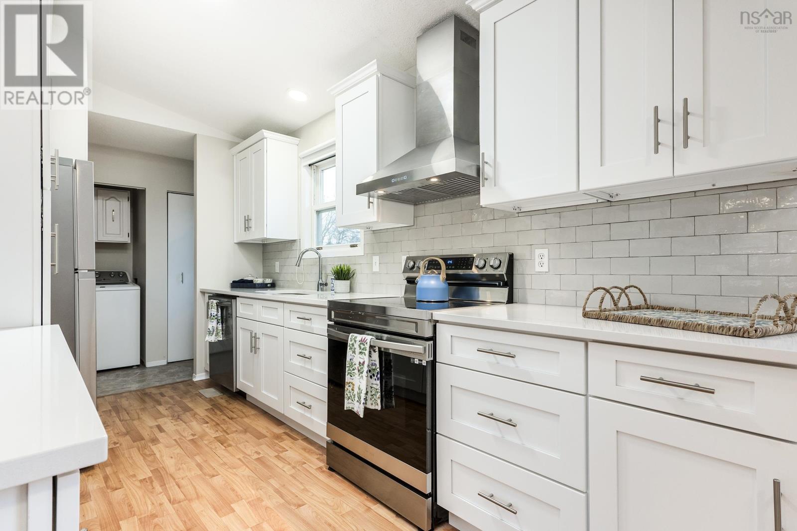 For sale: 17 Sherry Avenue, Kentville, Nova Scotia B4N1Z6 - 202407642 ...