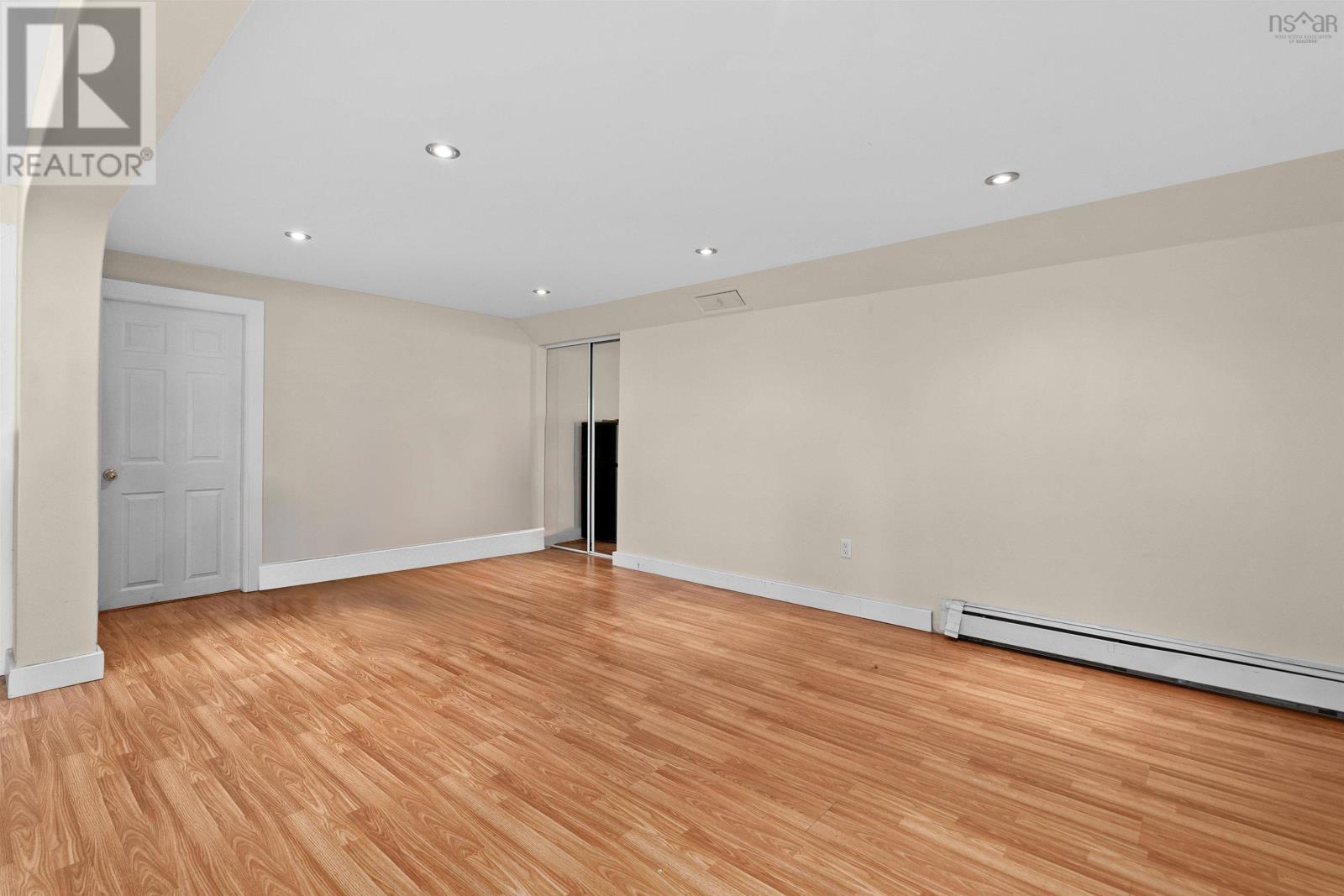 2975 Joseph Howe Drive, Halifax, Nova Scotia B3L4H1 | REALTOR.ca