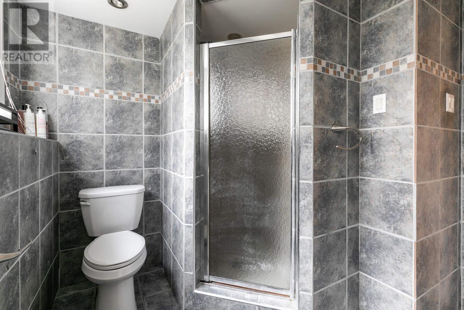 2975 Joseph Howe Drive, Halifax, Nova Scotia B3L4H1 | REALTOR.ca