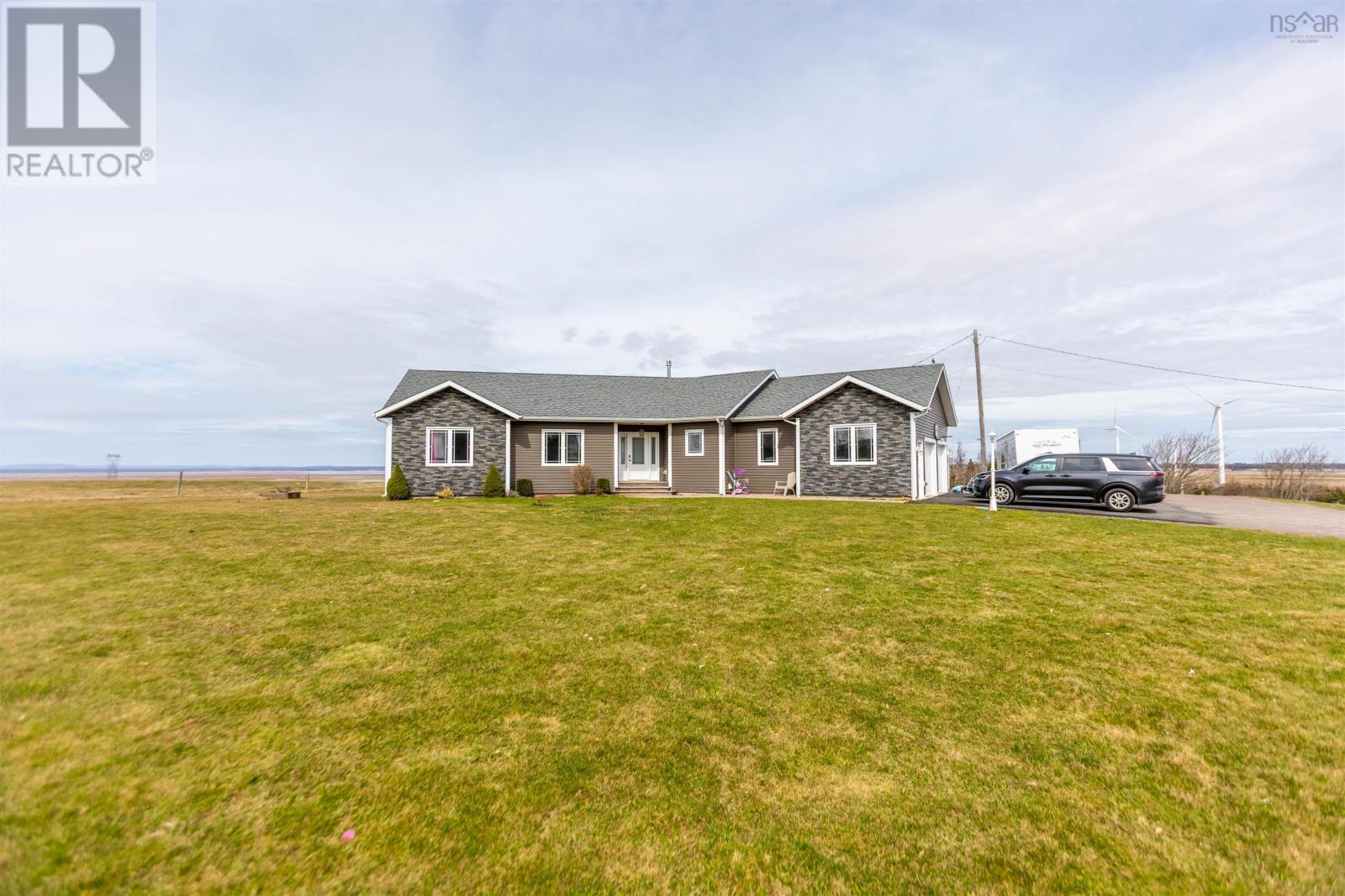 For sale: 23 Fenton Road, West Amherst, Nova Scotia B4H3Y4 - 202407835 ...