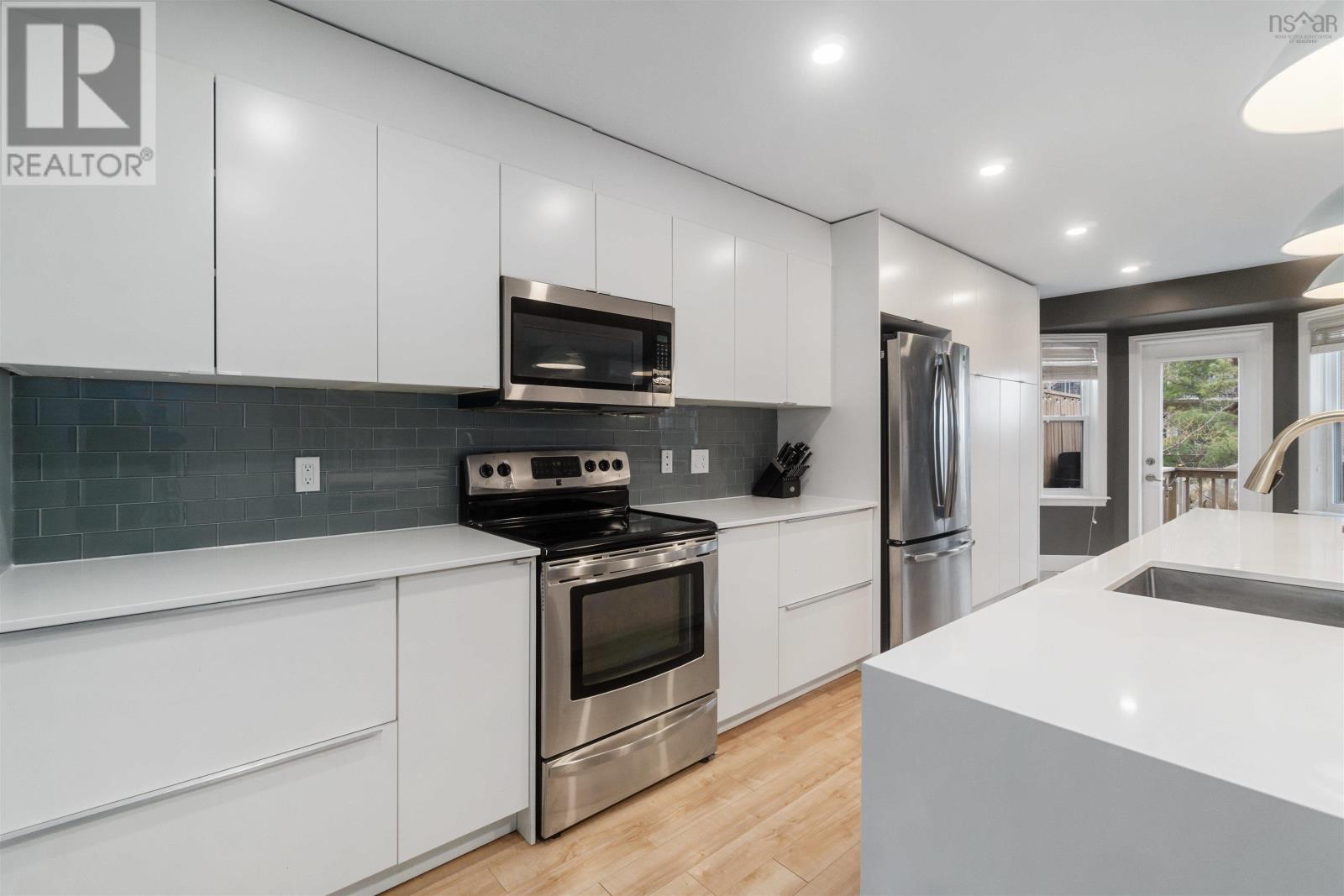 160 Transom Drive, Halifax, Nova Scotia B3M4T7 | REALTOR.ca