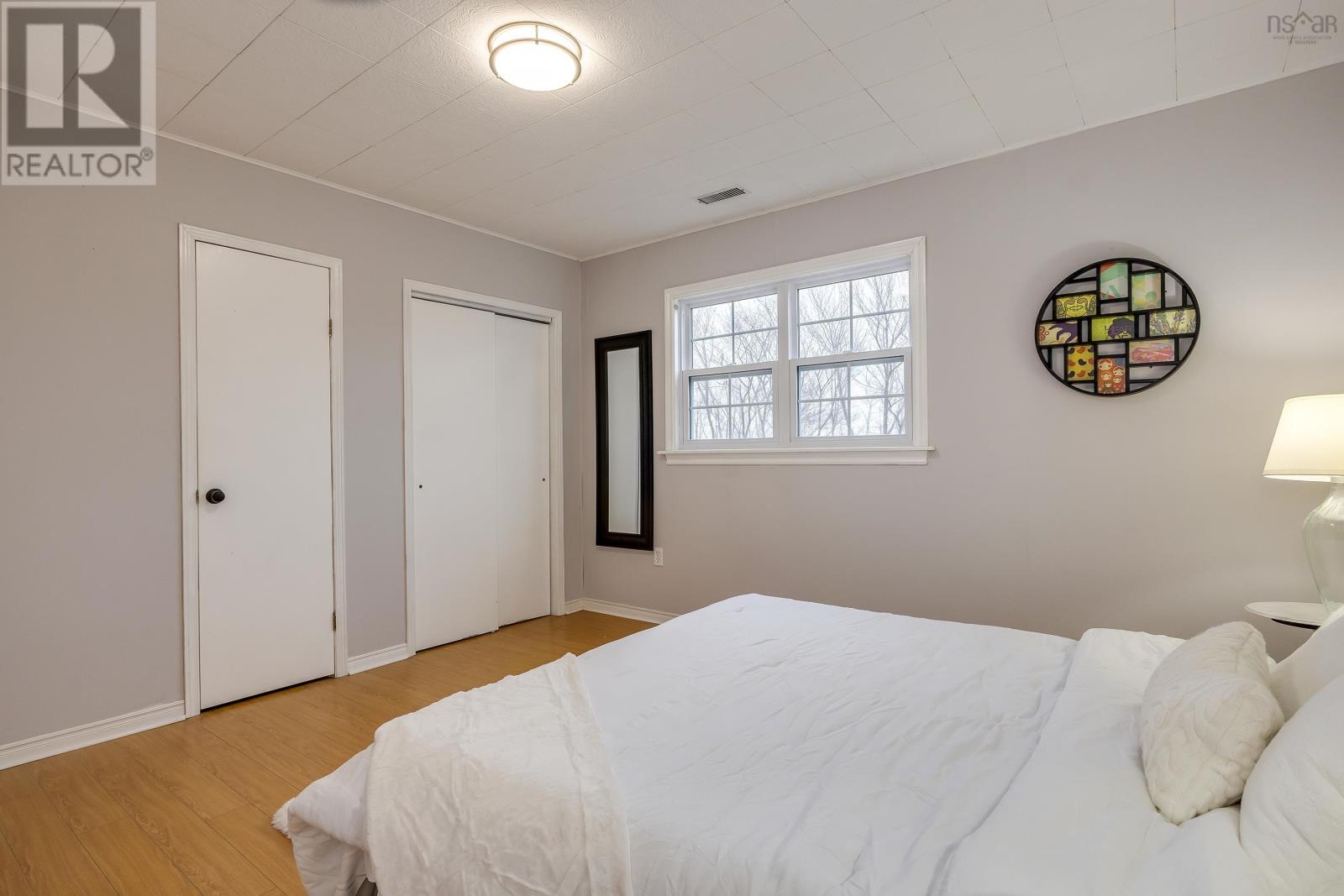 For sale: 94 Frederick Avenue, Fairview, Nova Scotia B3N2K8 - 202406282 ...