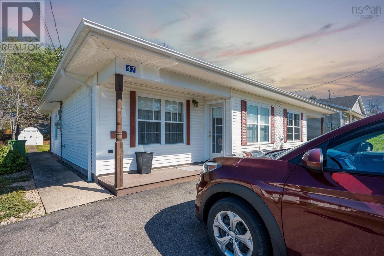 47 King Arthur Court, New Minas, Nova Scotia B4N5J8 | REALTOR.ca