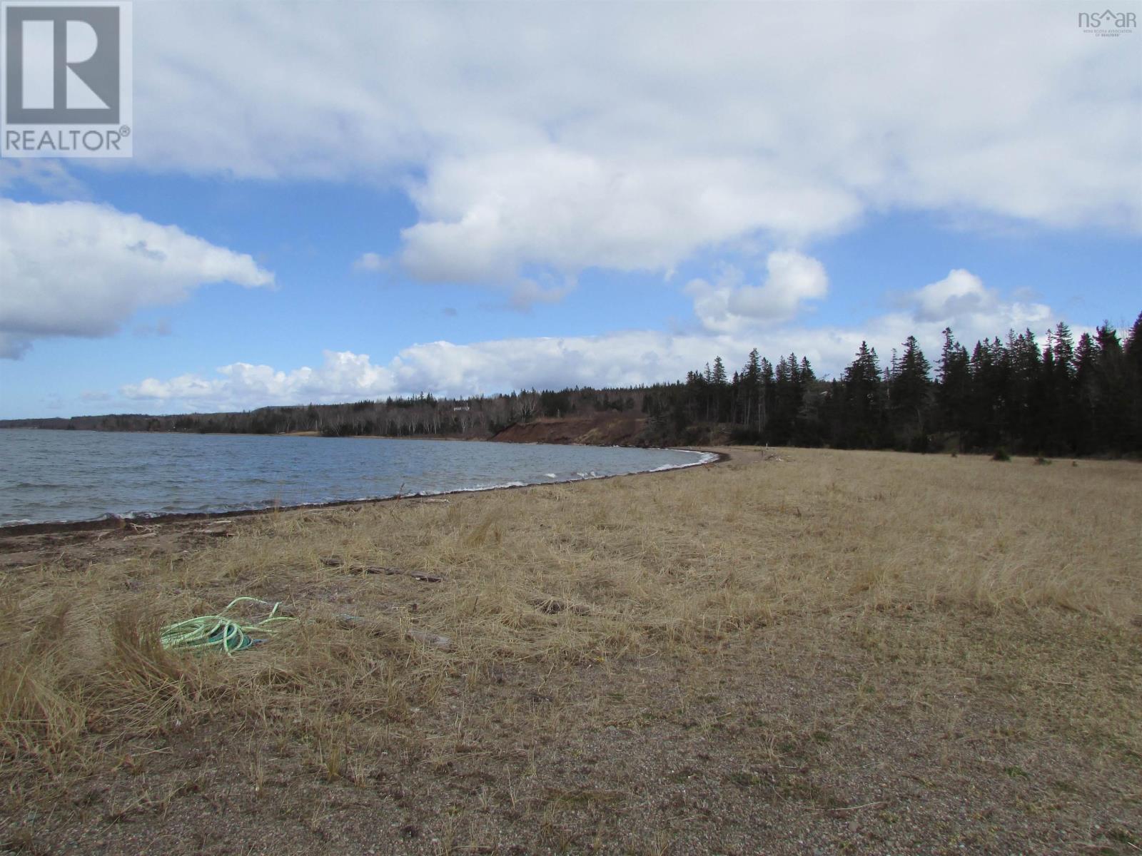 For sale: 35 ISLAND VIEW Road, Christmas Island, Nova Scotia B1A0A1 ...