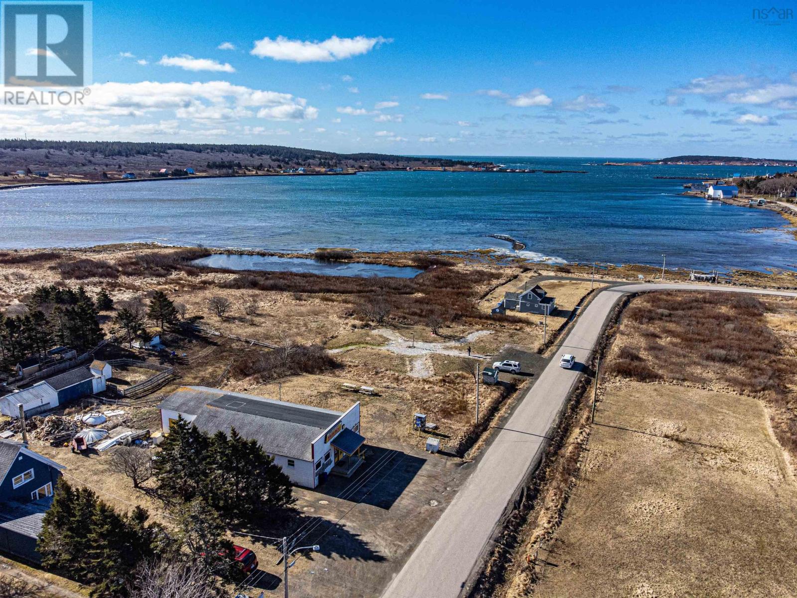 For sale: 72 School Street, Freeport, Nova Scotia B0V1B0 - 202405566 ...