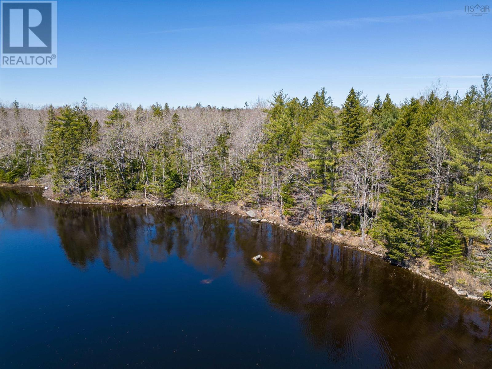 For sale: 12 Horseshoe Drive E, New Russell, Nova Scotia B0J2M0 ...