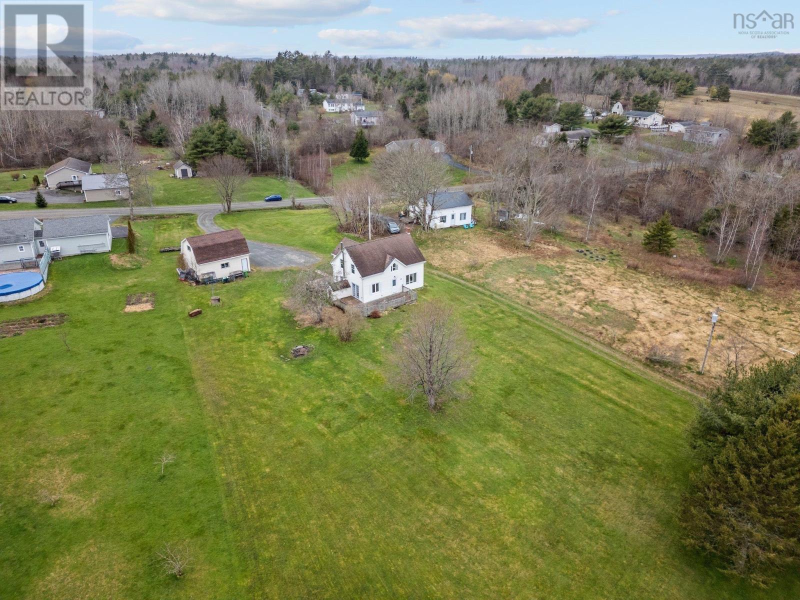 For sale: 457 Highway 215, Brooklyn, Nova Scotia B0N1L0 - 202408948 ...