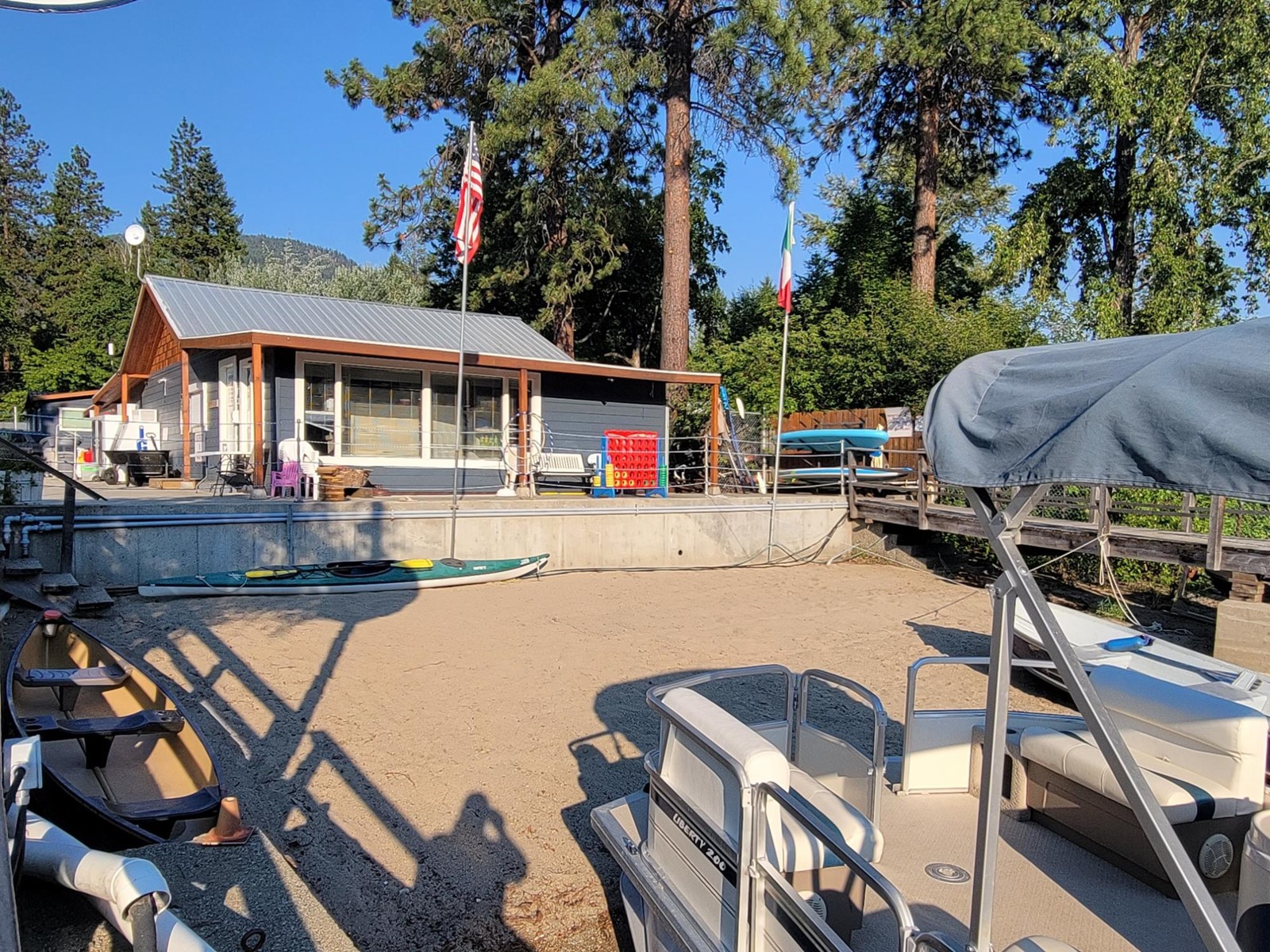 For sale: 173 LARSON ROAD, Christina Lake, British Columbia V0H1E1 ...