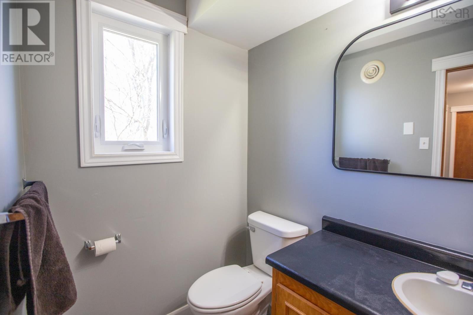 For sale: 3 Lisa Drive, Milford, Nova Scotia B0N1Y0 - 202407135 ...