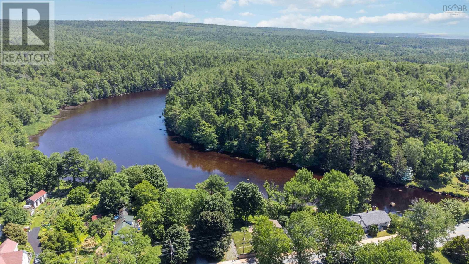 For sale: 239 Highway 8, Milton, Nova Scotia B0T1P0 - 202400085 ...