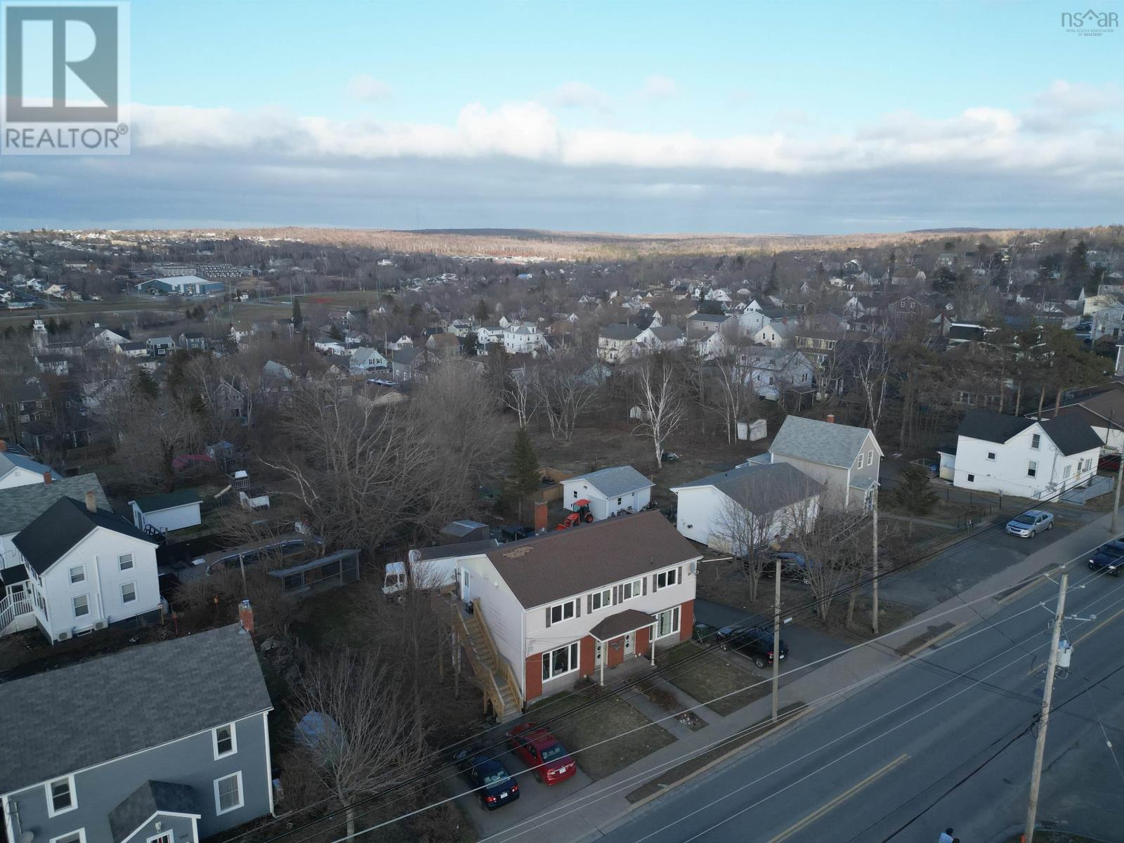 For sale: 1001 George Street, Sydney, Nova Scotia B1P1M5 - 202407312 ...