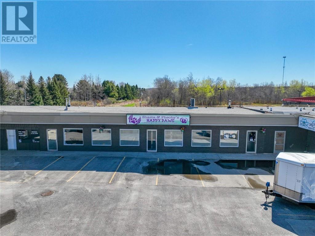 For Sale 2924 Highway 69n Val Caron Ontario P3n1e3 2116756 Realtorca