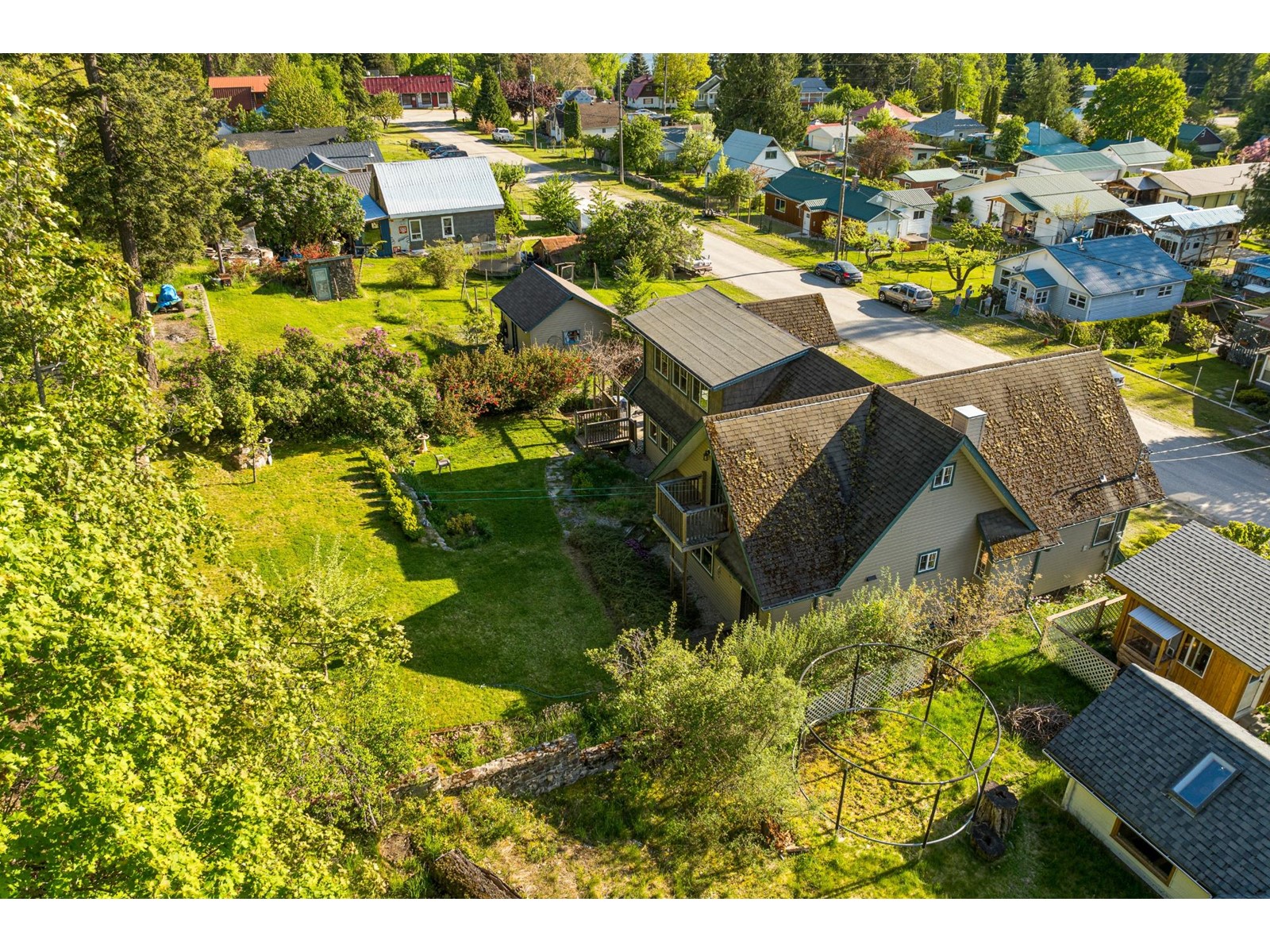 For sale: 1420 AINSWORTH AVENUE, Riondel, British Columbia V0B2B0 ...