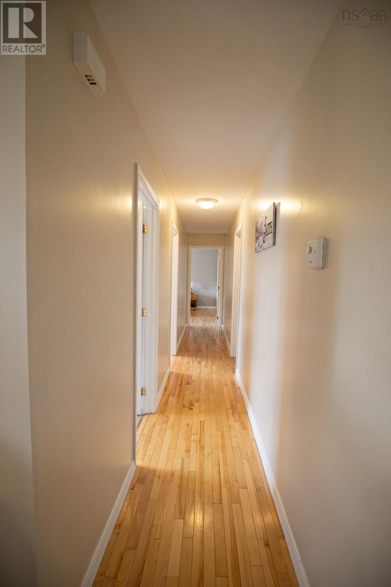 For sale: 17980 Highway 2, Fenwick, Nova Scotia B0L1C0 - 202405112 ...