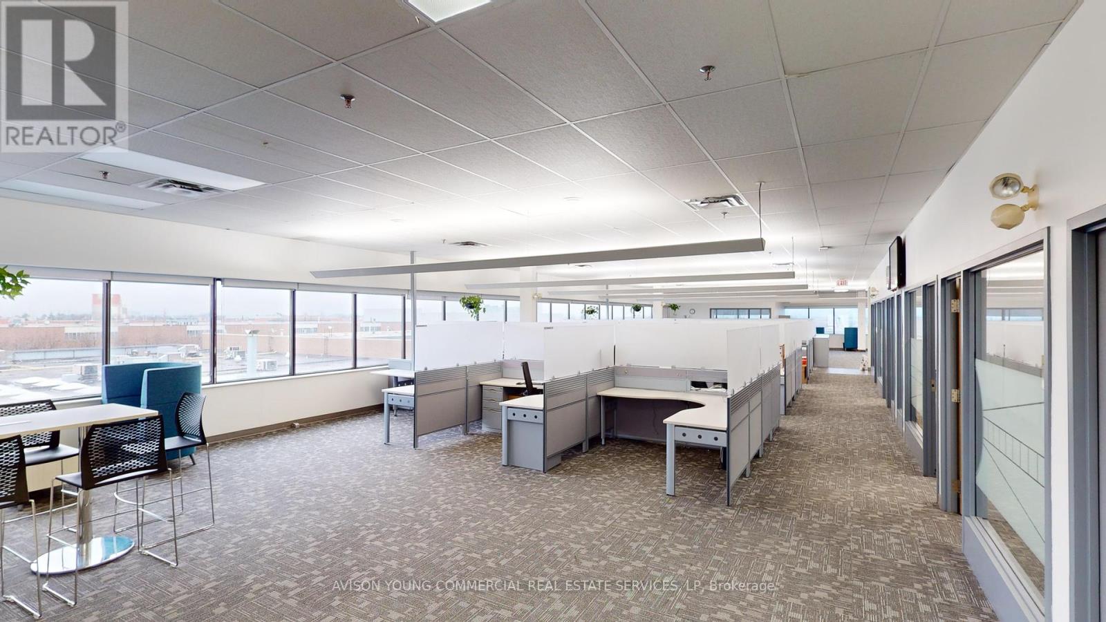 For lease: 5770 AMBLER DRIVE, Mississauga (Northeast), Ontario L4W2T3 ...