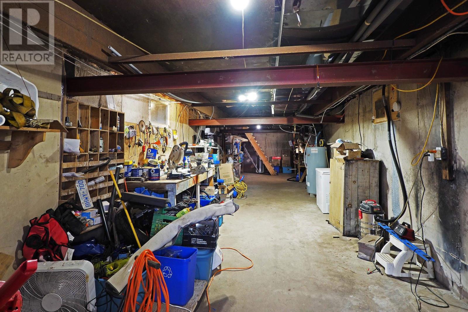 For sale: 21 Chapel Street, Springhill, Nova Scotia B0M1X0 - 202407418 ...