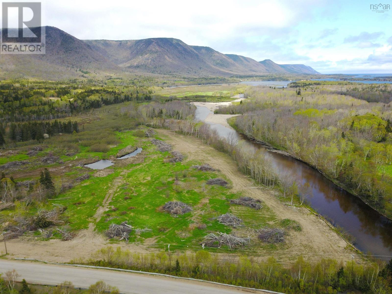 For sale: Bay St. Lawrence, Cape North, Nova Scotia B0C1C0 - 202411973 ...