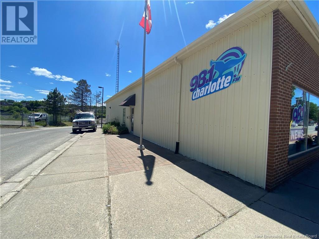 For sale: 112 Milltown Boulevard, St. Stephen, New Brunswick E3L1G6 ...