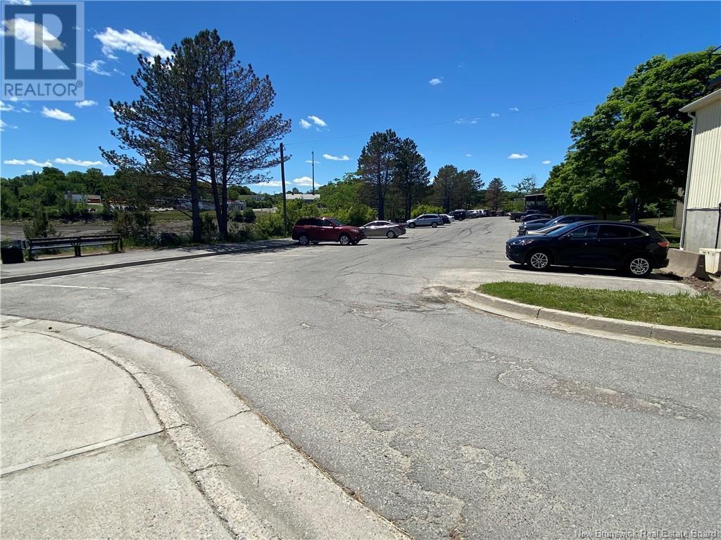 For sale: 112 Milltown Boulevard, St. Stephen, New Brunswick E3L1G6 ...