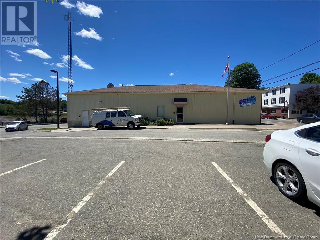 For sale: 112 Milltown Boulevard, St. Stephen, New Brunswick E3L1G6 ...