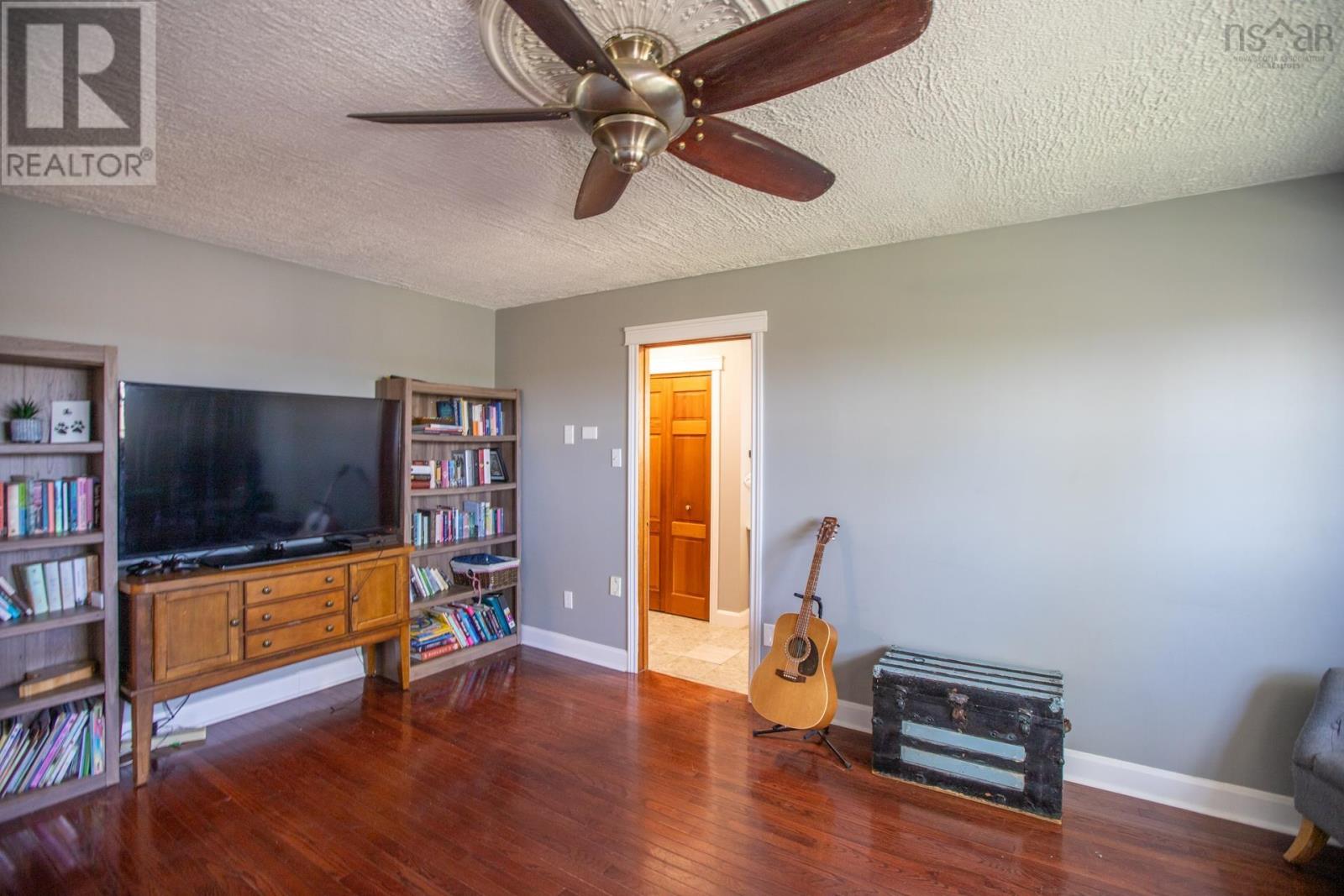 For sale: 3 Lisa Drive, Milford, Nova Scotia B0N1Y0 - 202407135 ...