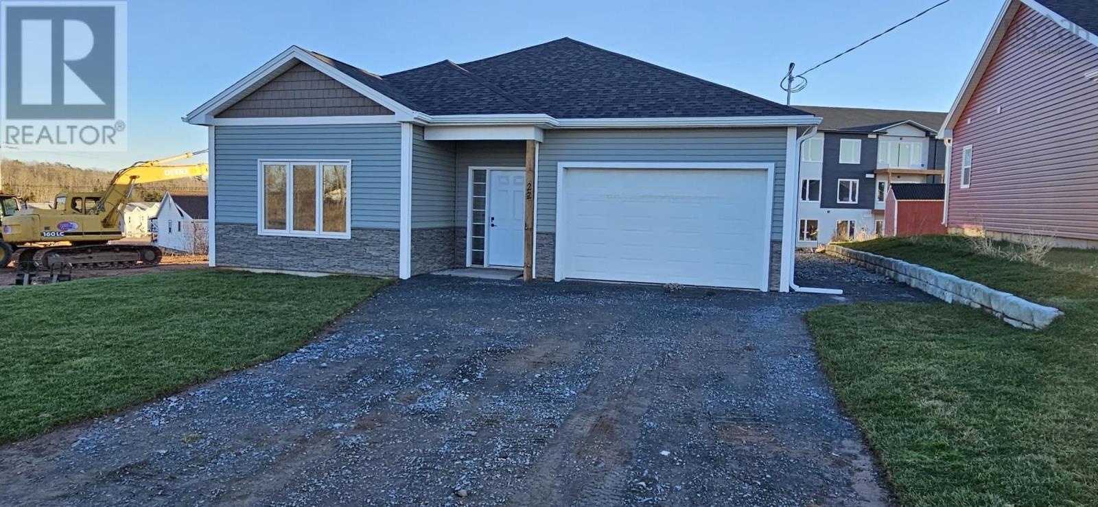 For sale: 22 Ridge Avenue, Stewiacke, Nova Scotia B0N2J0 - 202403884 ...