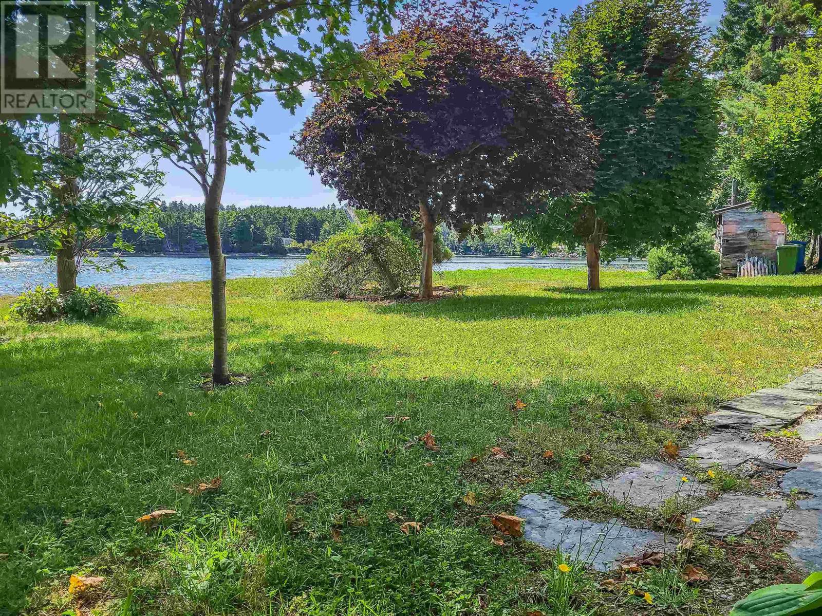 For sale: 2304 Highway 332, Bayport, Nova Scotia B0J2C0 - 202408427 ...