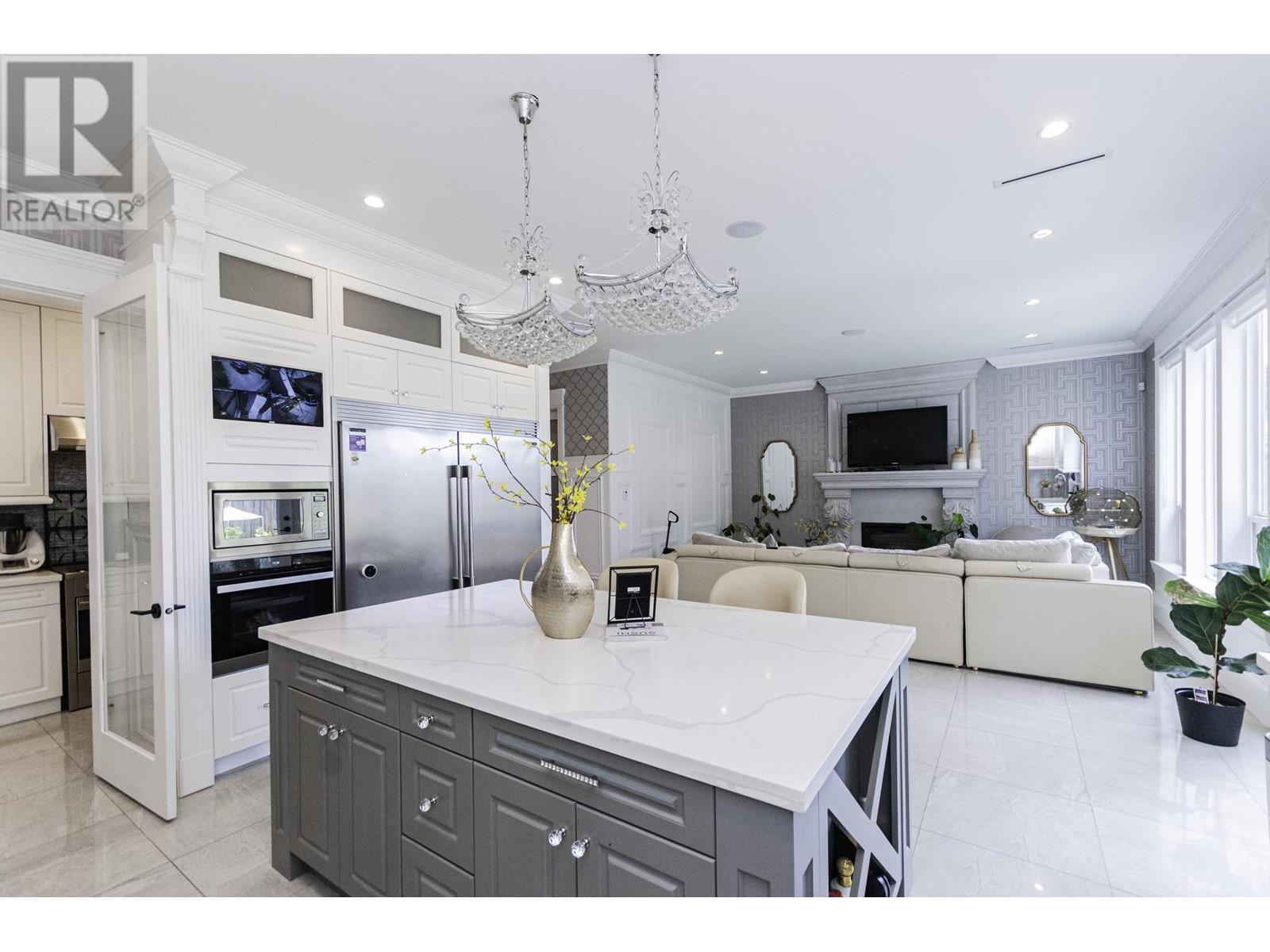 For sale: 4966 PETERSON DRIVE, Richmond, British Columbia V7E5A4 ...